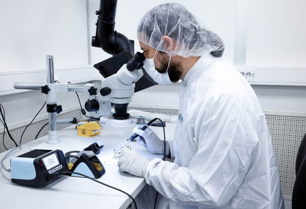 Electronics | Move thermal management fluids with APR